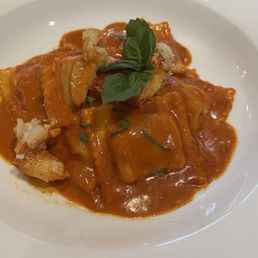 THE SHELL RESTAURANT - Updated May 2024 - 75 Photos & 66 Reviews - 635 ...