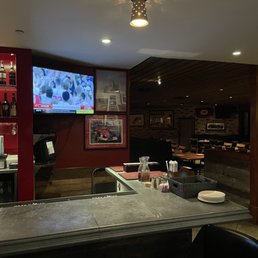 TURN 12 - Updated July 2025 - 783 Photos & 913 Reviews - 400 Tyler St ...