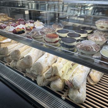 PANDOR ARTISAN BAKERY & CAFE - Updated February 2025 - 69 Photos & 33 ...