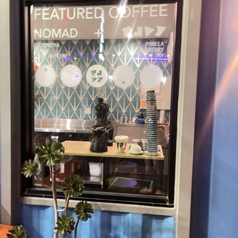 PLAY COFFEE - 317 Photos & 232 Reviews - 128 W Commonwealth Ave ...