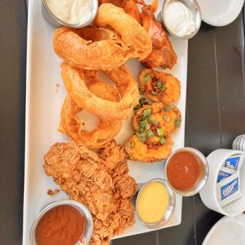 BOOSTERS BAR AND GRILL - Updated July 2025 - 78 Photos & 53 Reviews ...