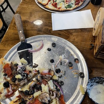 LONGBOARDS BEACH FIRED PIZZA - Updated October 2025 - 19 Photos & 48 ...