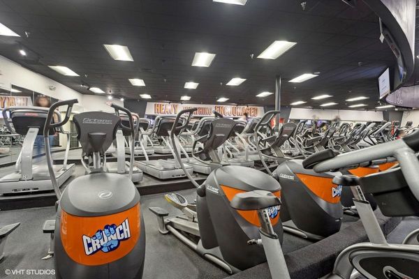 CRUNCH FITNESS - TAMPA PALMS - Updated December 2025 - 42 Photos & 111 ...