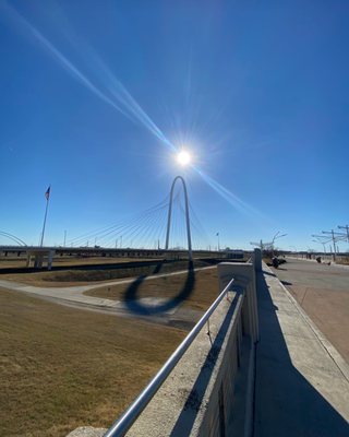 RONALD KIRK PEDESTRIAN BRIDGE - Updated November 2024 - 117 Photos & 20 ...