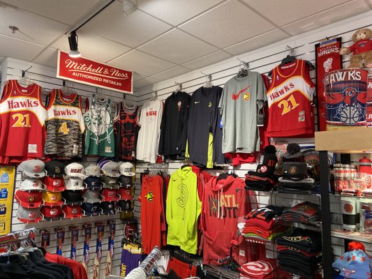 THE FANS WEAR - ATLANTA - Updated December 2025 - 24 Photos - 231 ...