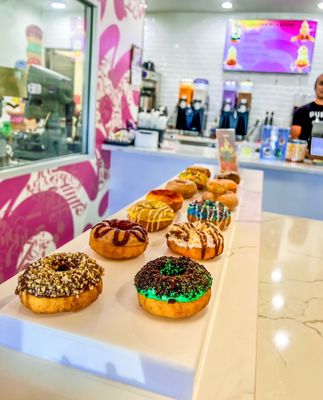 PURVÉ DONUT STOP - 787 Photos & 234 Reviews - 4210 Waialae Ave ...