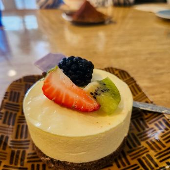 TINY PYRAMID - Updated December 2024 - 3194 Photos & 477 Reviews - 560 ...