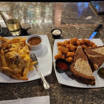 LAST DROP TAVERN - Updated July 2024 - 565 Photos & 507 Reviews - 550 ...