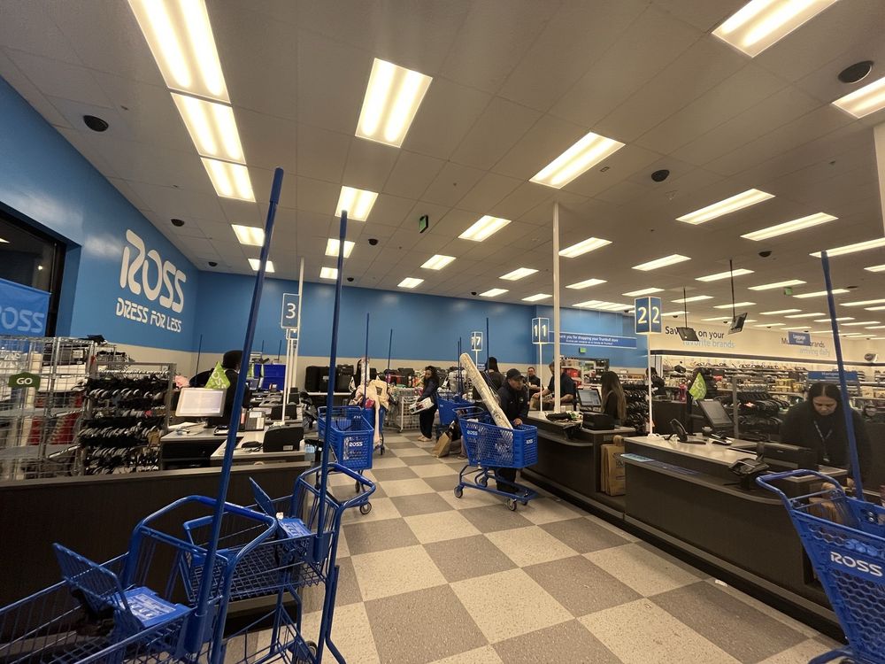 ROSS DRESS FOR LESS - Updated October 2025 - 23 Photos - 100 Hawley Ln ...