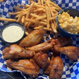 BLUE MOOSE BURGERS & WINGS - Updated December 2025 - 822 Photos & 1304 ...