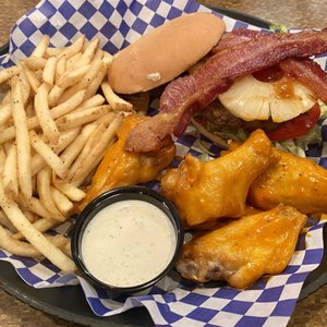 BLUE MOOSE BURGERS & WINGS - 505 Photos & 864 Reviews - 2430 Teaster Ln ...