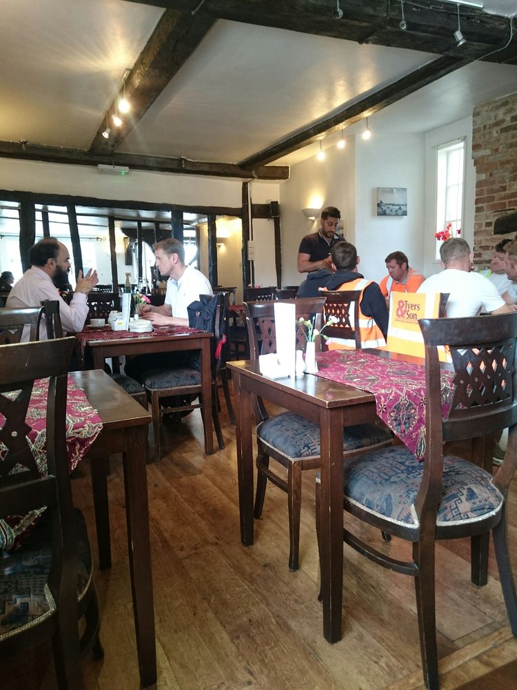 MAZE COFFEE SHOP - 9 Market Place, Saffron Walden, Essex, United ...