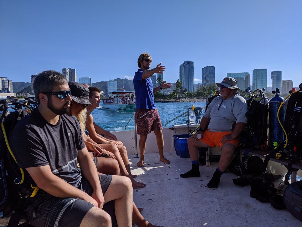 HONOLULU SCUBA COMPANY - 192 Photos & 181 Reviews - 670 Auahi St ...