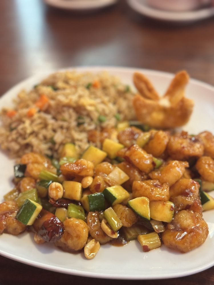 LING GARDEN CHINESE RESTAURANT - Updated December 2025 - 167 Photos ...