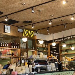 CAFE LANDWER- FRONT - Updated January 2026 - 107 Photos & 47 Reviews ...