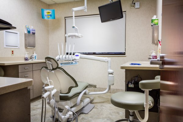 AFDENT - Updated December 2025 - 13 Photos & 59 Reviews - 605 W Douglas ...