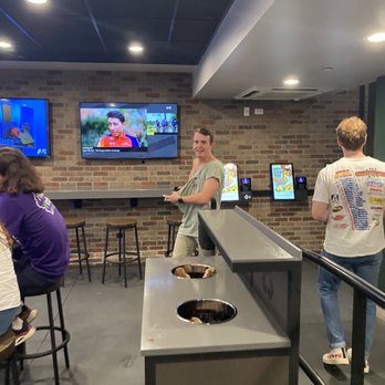 TACO BELL CANTINA - Updated October 2024 - 45 Photos & 55 Reviews - 407 ...