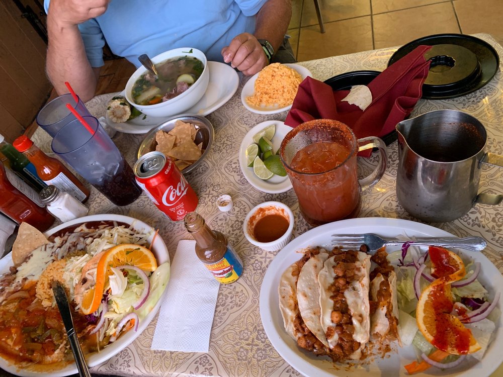 EL COMPADRE RESTAURANT - 28 Photos & 24 Reviews - 233 E Florence Ave ...