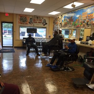 VILLAGE SQUIRE BARBER SHOP - 15 Reviews - 1245 Grandview Ave, Columbus ...