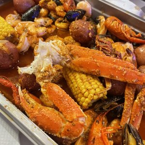 BLUE COAST JUICY SEAFOOD - 110 Photos & 133 Reviews - 8215 E 71st St ...