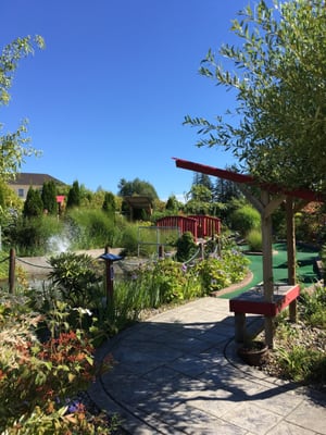 HI-KNOLL DRIVING RANGE & MINI-GOLF - Updated December 2025 - 12 Photos ...