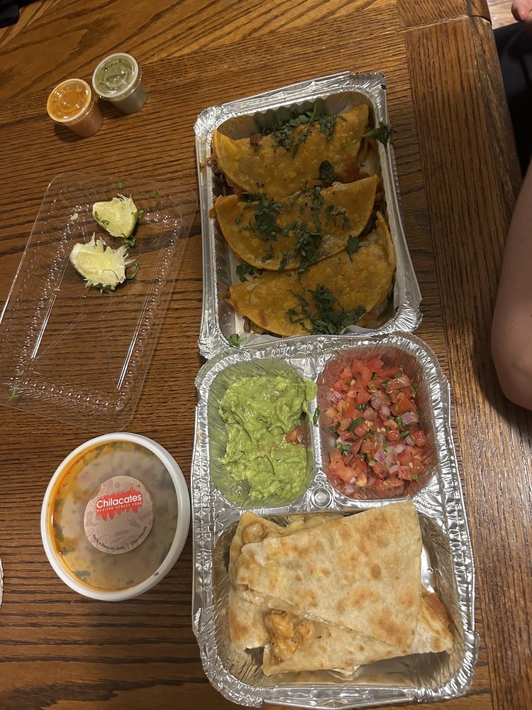 CHILACATES MEXICAN STREET FOOD - 117 Photos & 169 Reviews - 658 Centre ...