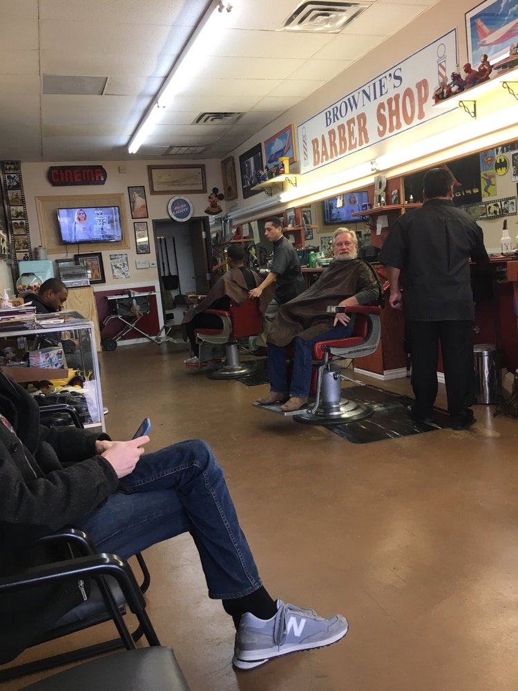 BROWNIE’S BARBER SHOP - 12 Photos & 122 Reviews - Barbers - 4317 Lemmon ...