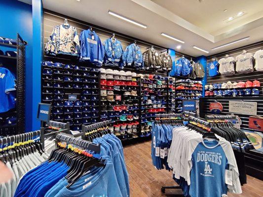 DODGERS CLUBHOUSE - Updated December 2025 - 24 Photos - 3200 Las Vegas ...