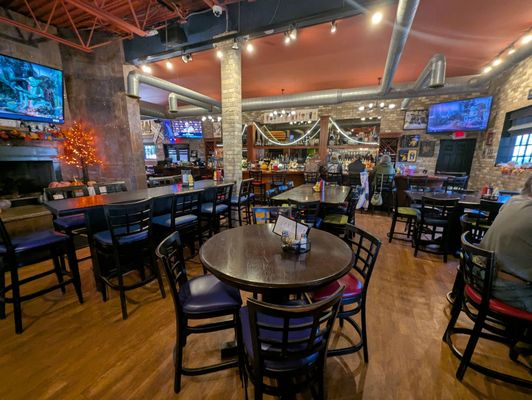 HOBO’S TAVERN - Updated December 2025 - 71 Photos & 181 Reviews - 1411 ...
