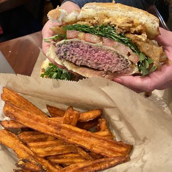 CAVANA’S PUB & GRUB - Updated April 2025 - 272 Photos & 469 Reviews ...