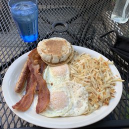 RED MOOSE CAFE - Updated July 2025 - 54 Photos & 52 Reviews - 224 Main ...