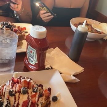 SHINE CAFE - Updated May 2025 - 158 Photos & 130 Reviews - 6024 ...