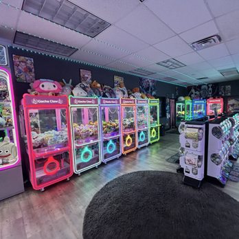 GACHA CLAW - Updated October 2025 - 223 Photos & 110 Reviews - 5625 S ...