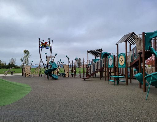 VETERANS PARK SPLASH PAD - Updated August 2025 - 31 Photos - 1121 S ...