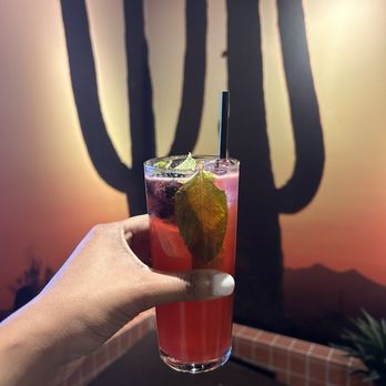 PUTTERY - Updated September 2025 - 237 Photos & 115 Reviews - 240 ...