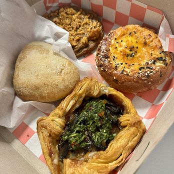 SUGAR MOON BAKERY - Updated July 2024 - 210 Photos & 65 Reviews - 3612 ...