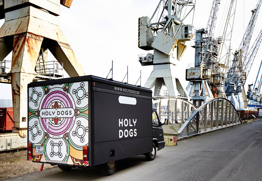 HOLY DOGS - Updated April 2025 - 27 Photos - Hamburg, Germany - Food ...