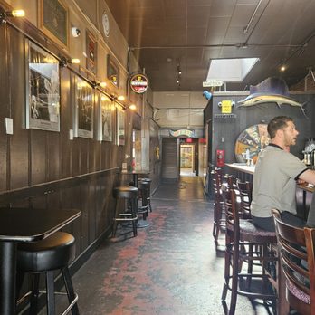 SPATS - Updated December 2025 - 250 Photos & 302 Reviews - 1974 ...