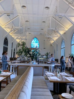 THE WHITE RABBIT - Updated October 2025 - 115 Photos & 37 Reviews - 39C ...