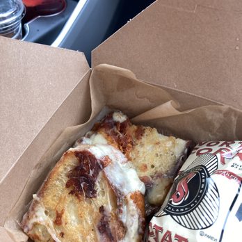 SIMPLE MERCHANT COFFEE - Updated September 2024 - 49 Photos & 48 ...