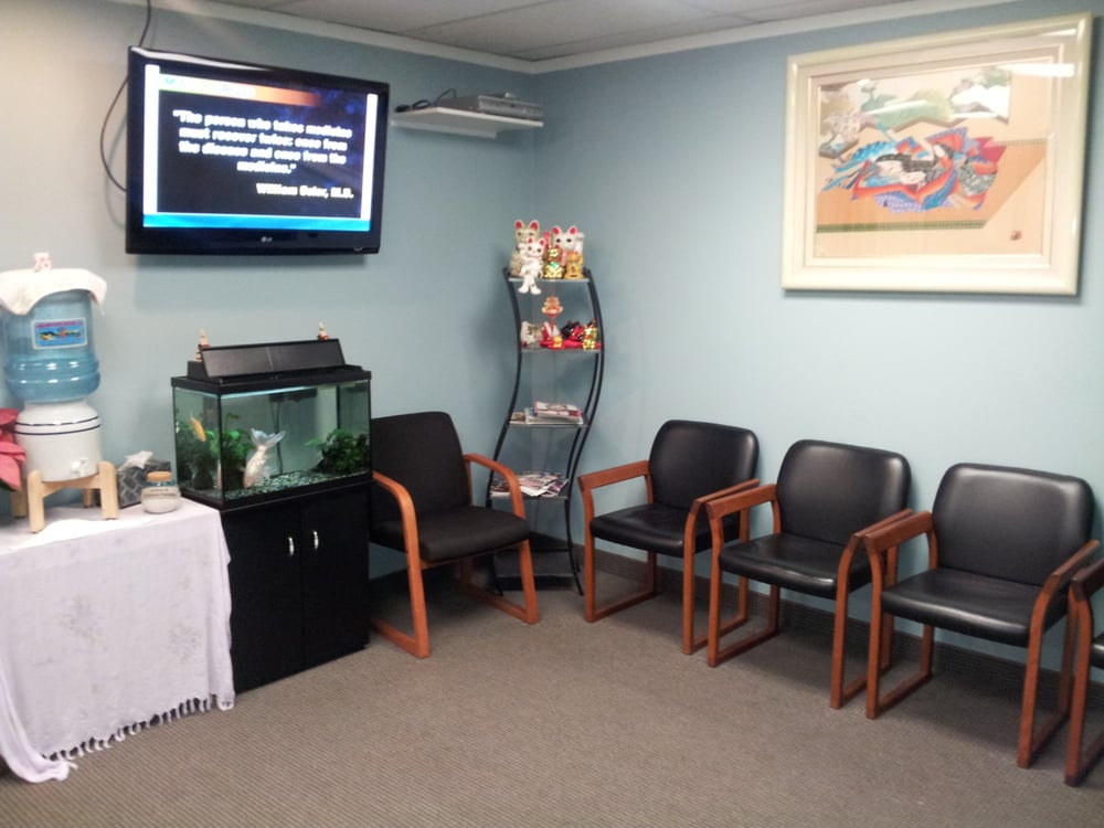 TOYOOKA MICHAEL T, DC - Updated December 2025 - 3221 Waialae Ave ...