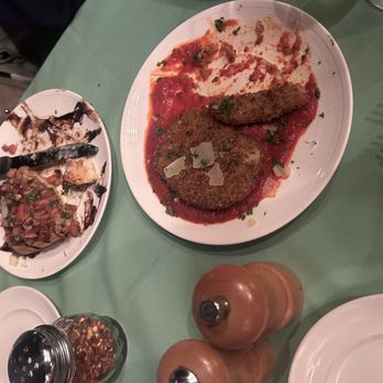 MOM CHAFFE’S CELLARETTE - Updated April 2025 - 60 Photos & 152 Reviews ...