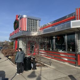 RED LINE DINER - Updated July 2025 - 814 Photos & 888 Reviews - 588 ...