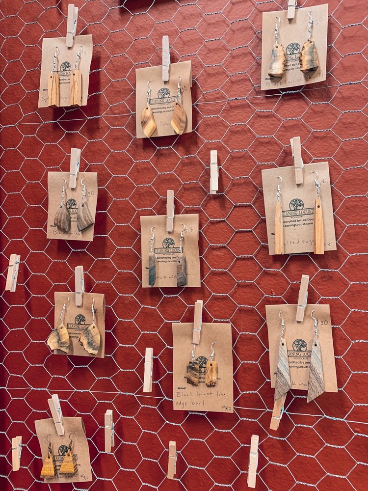 LEANING LOCUST WOODCRAFT - 216 E Main St, Crawfordsville, Indiana ...