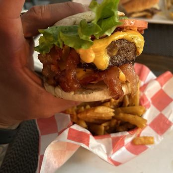 BRONX BURGER HOUSE - Updated December 2025 - 121 Photos & 61 Reviews - 5816 Mosholu Ave, Bronx ...