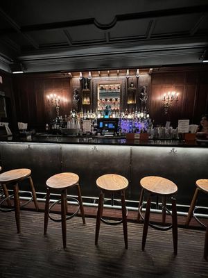 THE MANOR - Updated June 2026 - 183 Photos & 71 Reviews - 924 N Charles ...