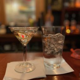 RED DOT RESTAURANT & BAR - Updated July 2025 - 107 Photos & 321 Reviews ...