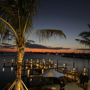 FINN’S DOCKSIDE BAR & GRILL - 292 Photos & 184 Reviews - 1112 Apollo ...