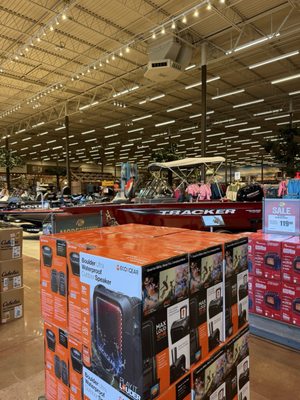 BASS PRO SHOPS - Updated December 2025 - 524 Photos & 253 Reviews - 71 ...