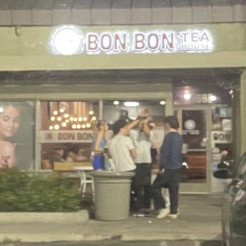 BON BON TEA HOUSE - Updated July 2024 - 1704 Photos & 2110 Reviews ...